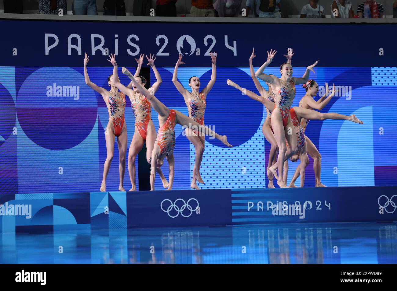 **CHINESE MAINLAND, HONG KONG, MACAU AND TAIWAN OUT** China wins gold ...