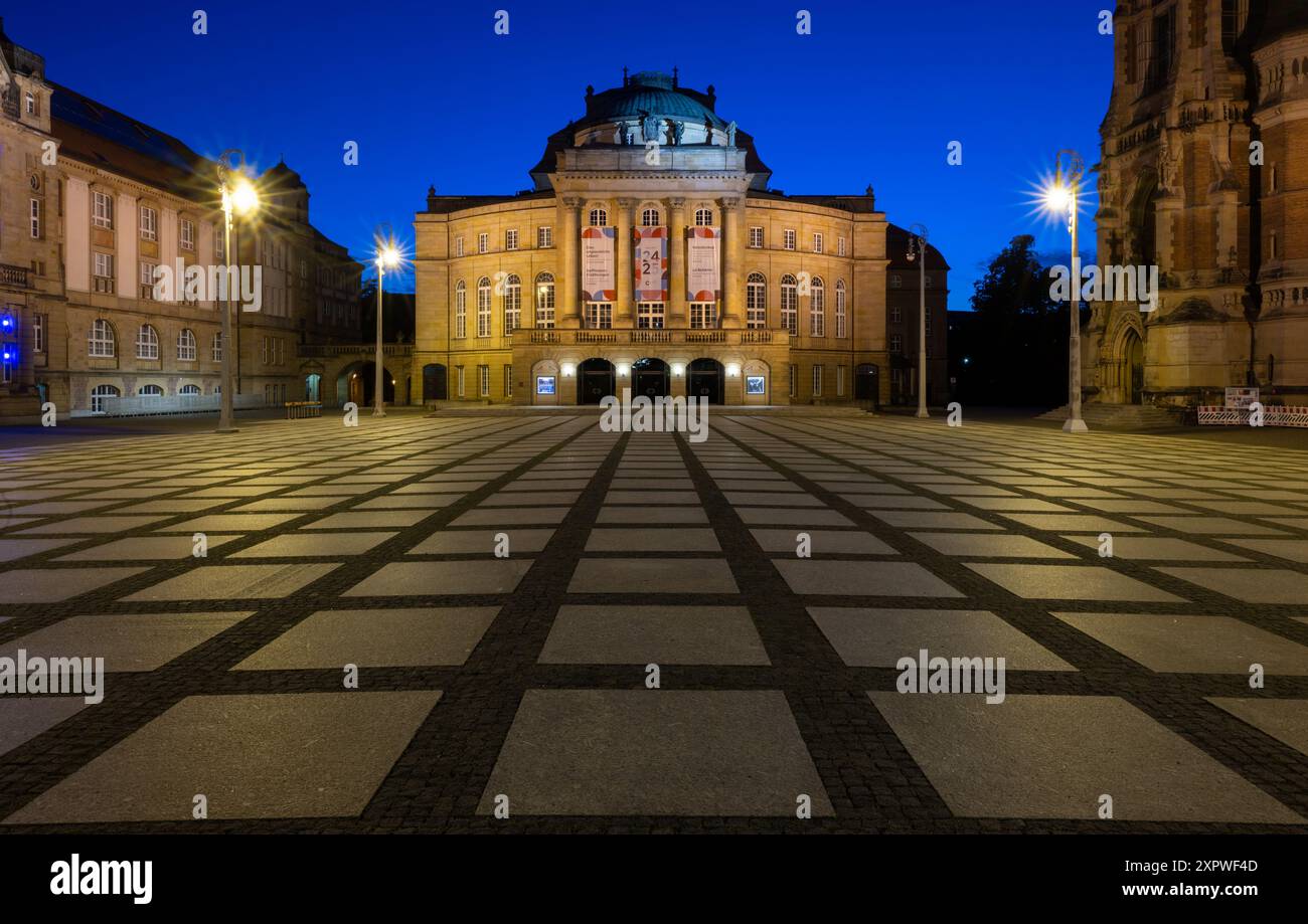 Chemnitz, Germany. 05th Aug, 2024. The opera house dominates the ...