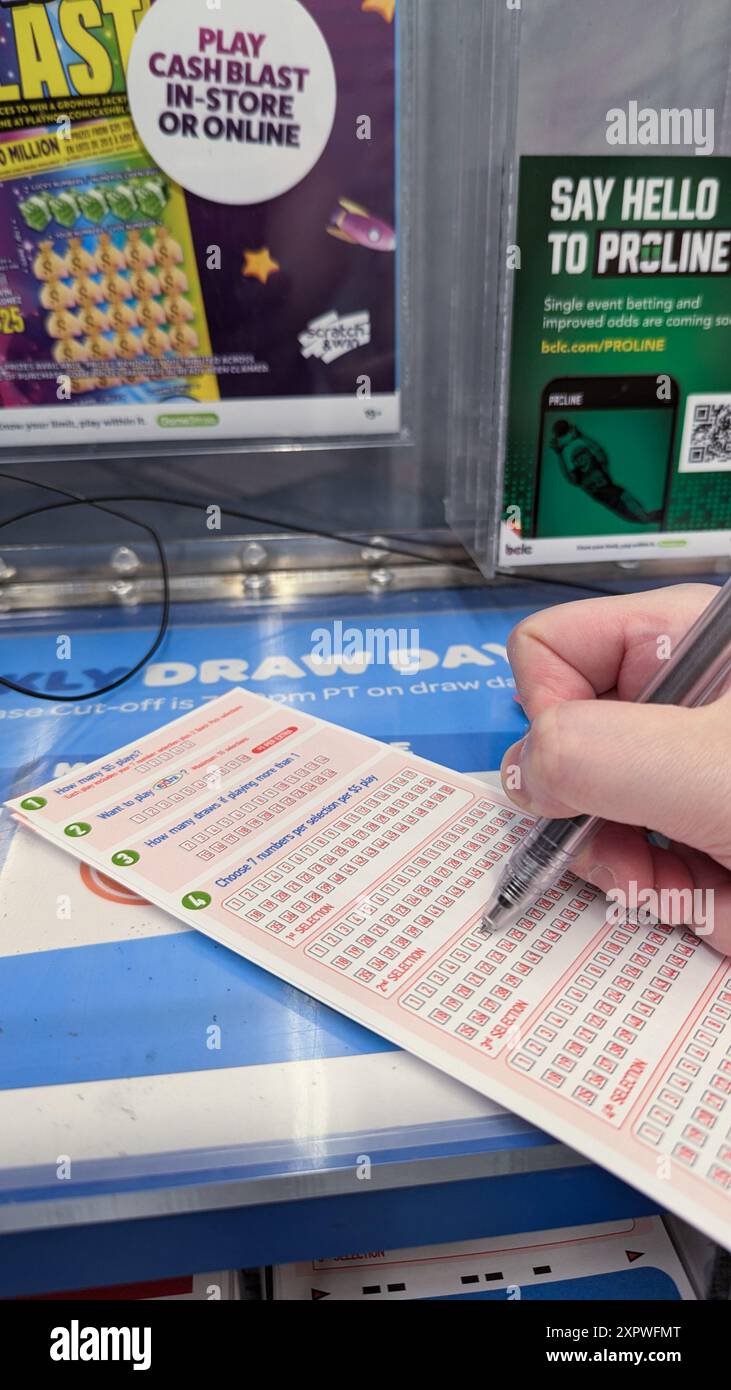 Lotto max ticket hi-res stock photography and images - Alamy