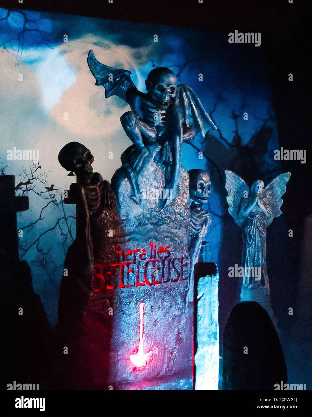 Midsummer scream hi-res stock photography and images - Alamy