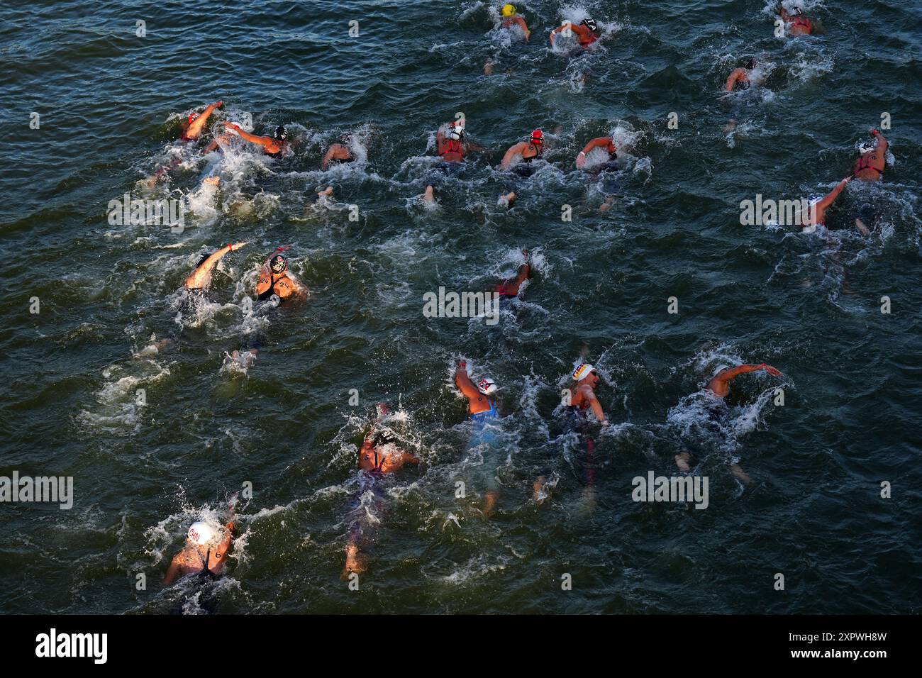 2024 olympics swim hi-res stock photography and images - Alamy
