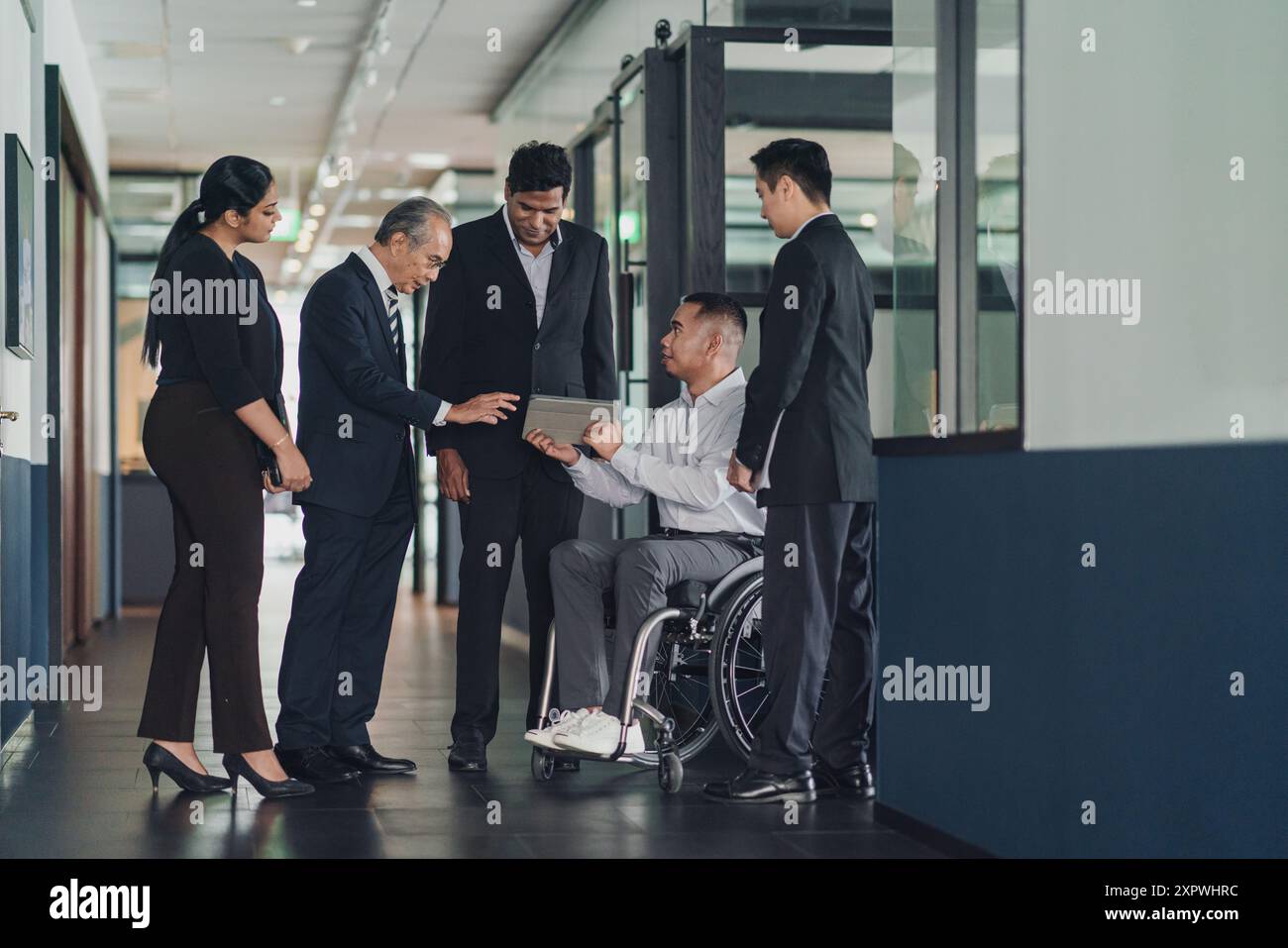Asian corporate executives hi-res stock photography and images - Alamy