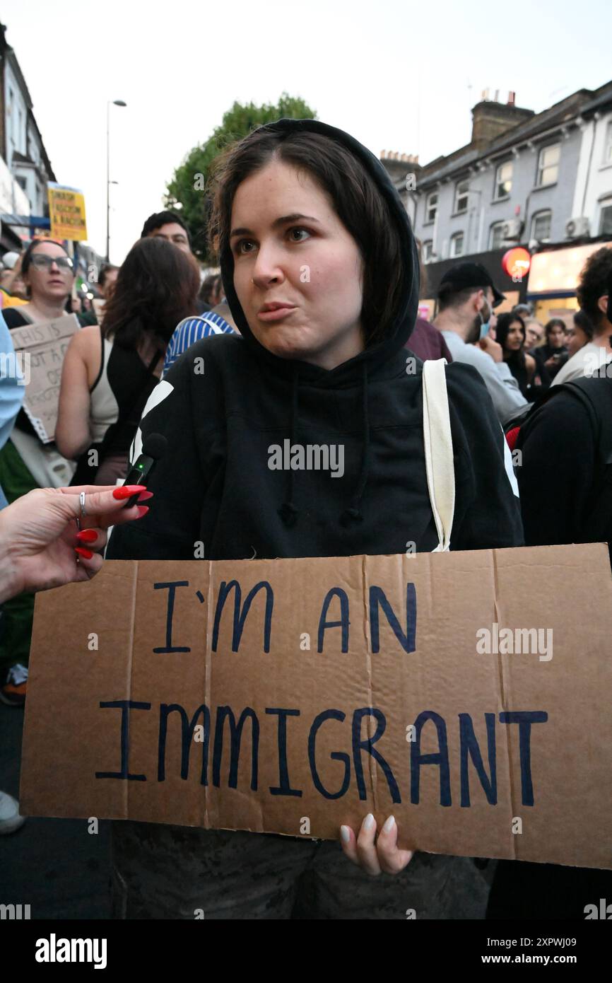 LONDON, ENGLAND: 3rd August 2024: Stand Up to Racism counter-protest ...