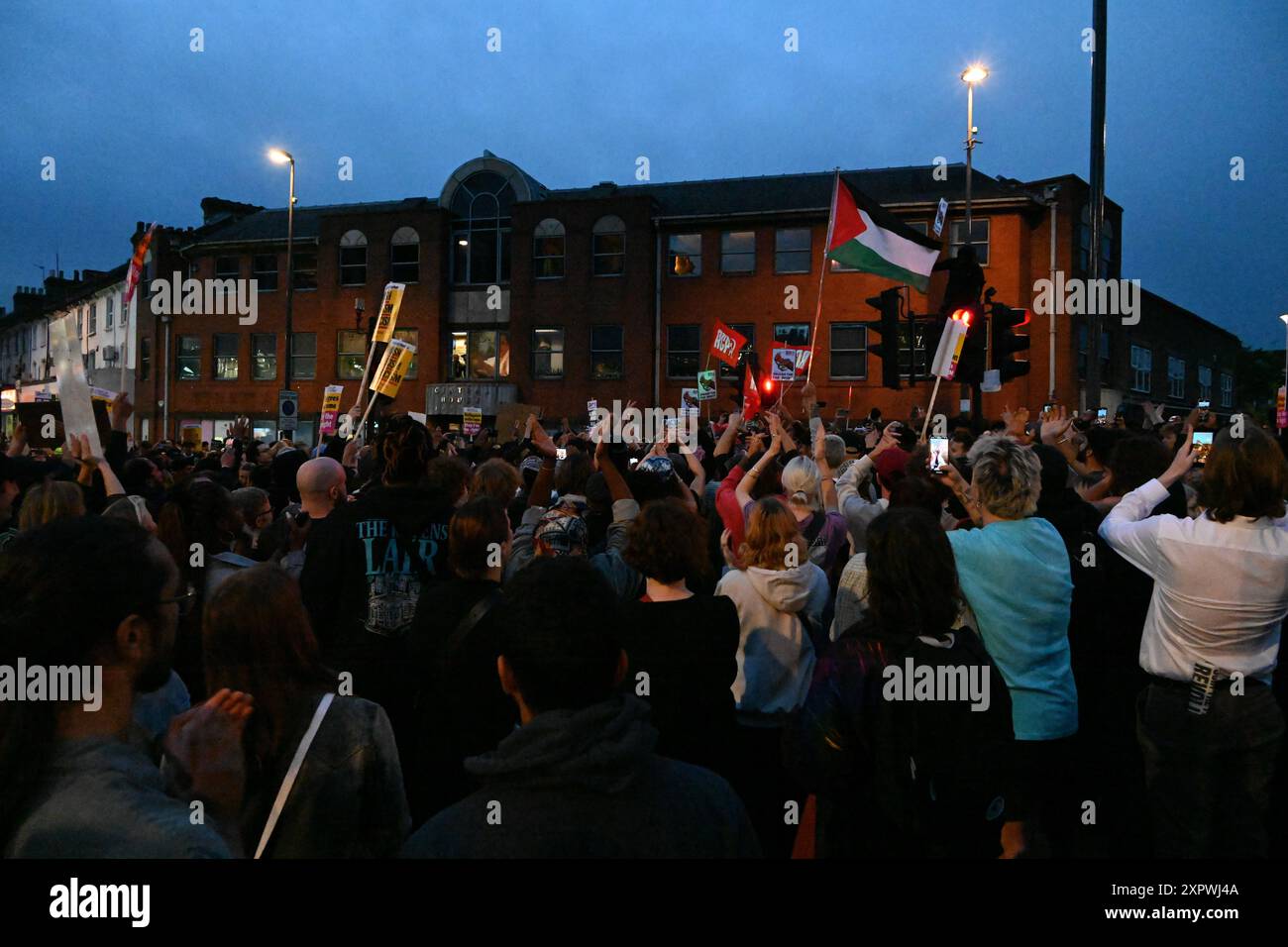LONDON, ENGLAND: 3rd August 2024: Pro-Palestine counter-protest ...