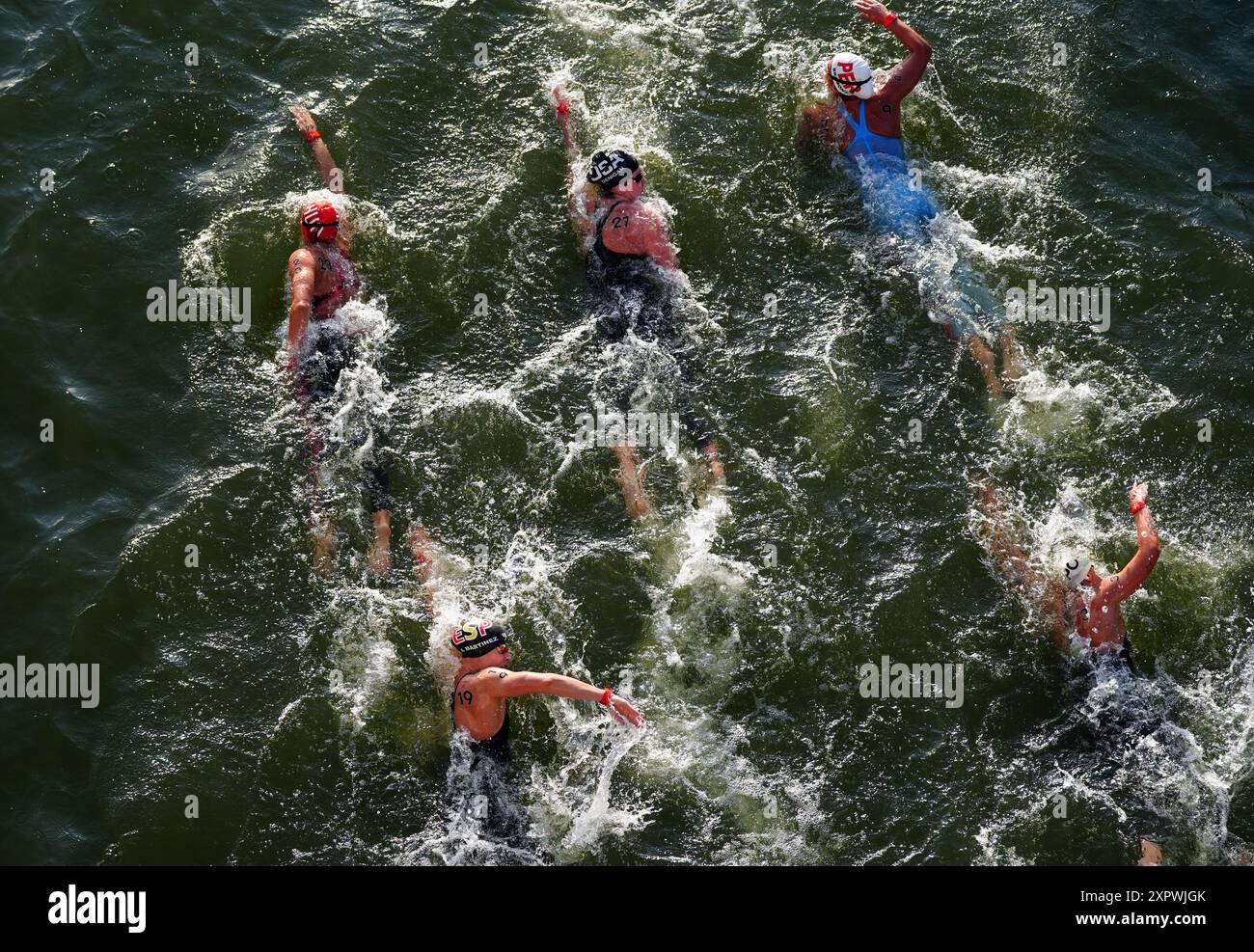 2024 olympics swim hi-res stock photography and images - Alamy
