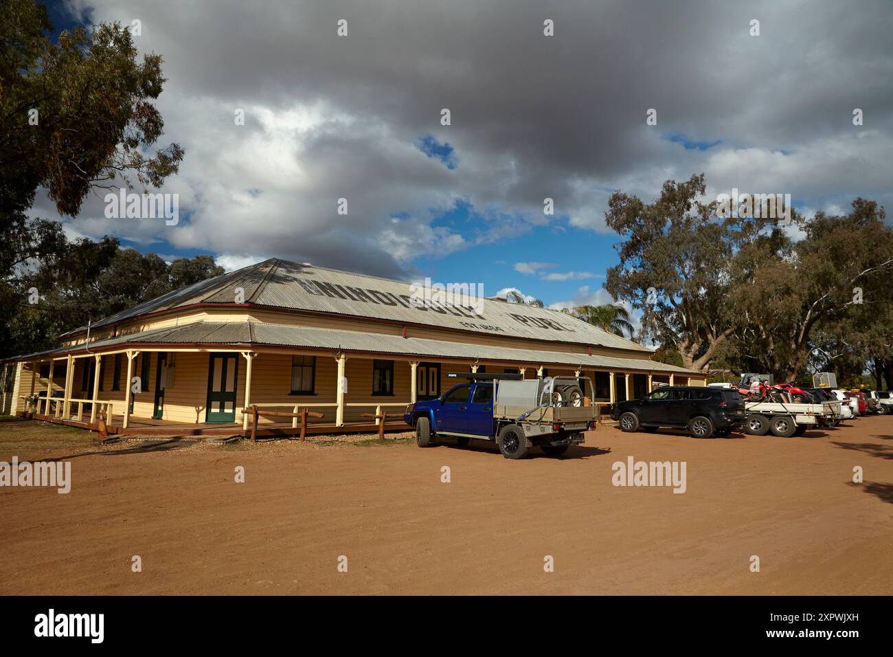 Nindigully Pub (1884 - oldest in Queensland), Balonne Shire, Nindigully ...