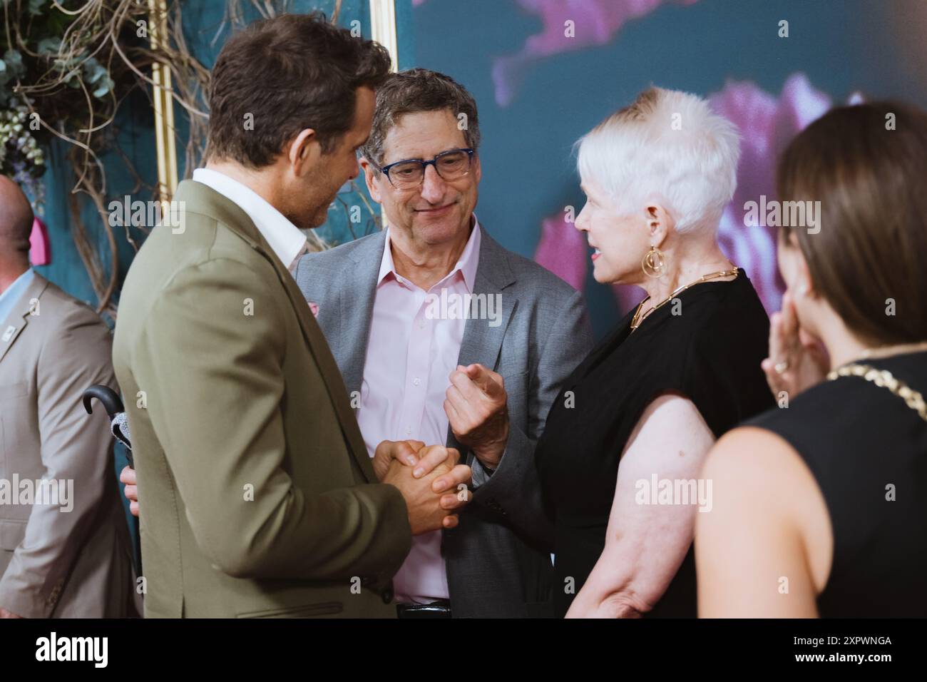 Tammy reynolds and ryan reynolds hi-res stock photography and images ...