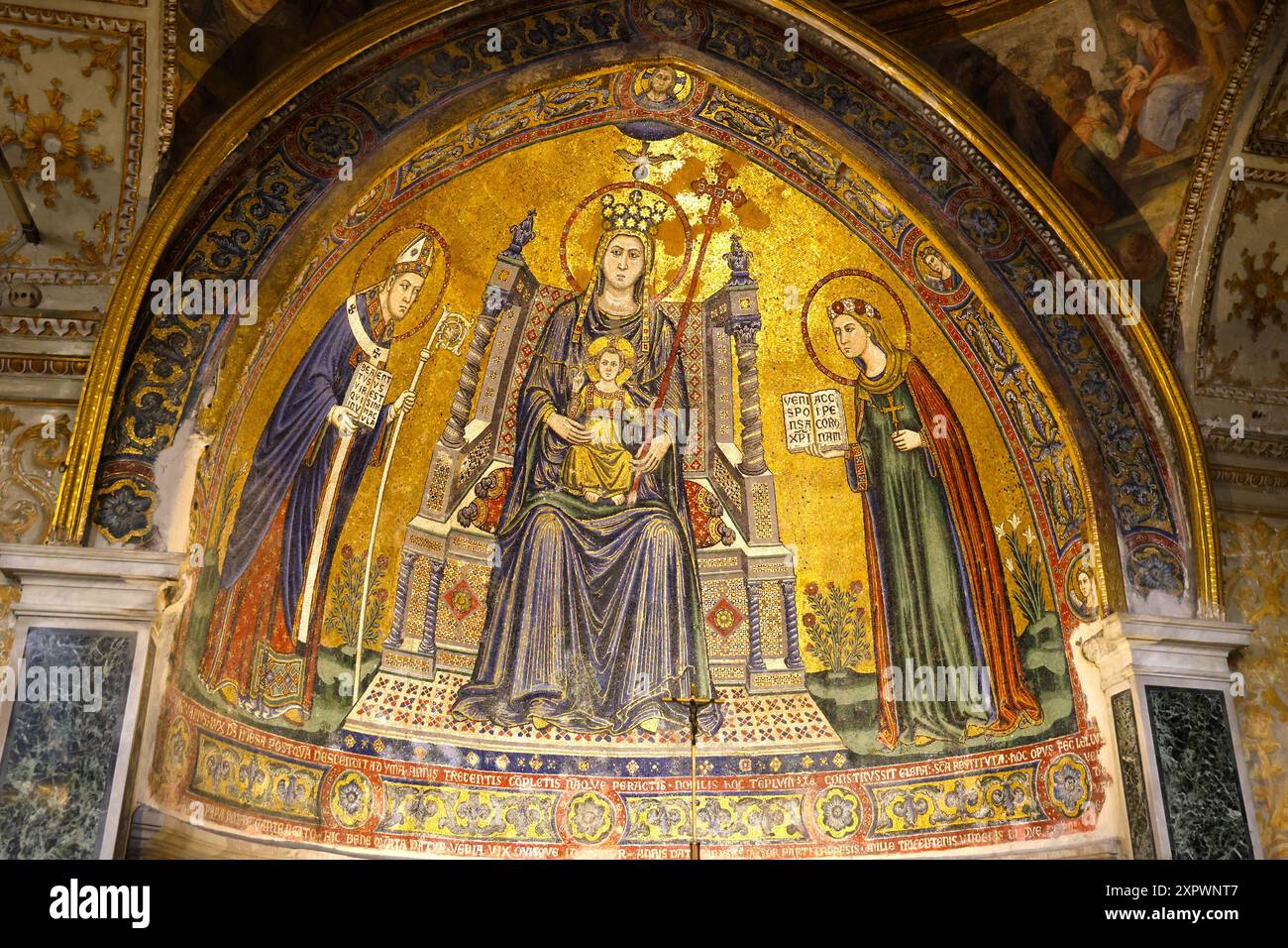 Santa maria basilica naples hi-res stock photography and images - Alamy