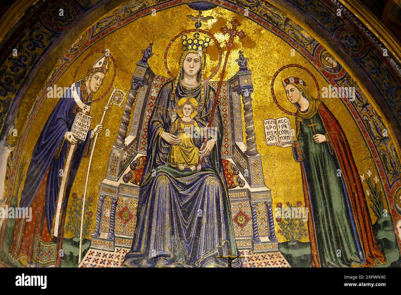 Santa maria basilica naples hi-res stock photography and images - Alamy