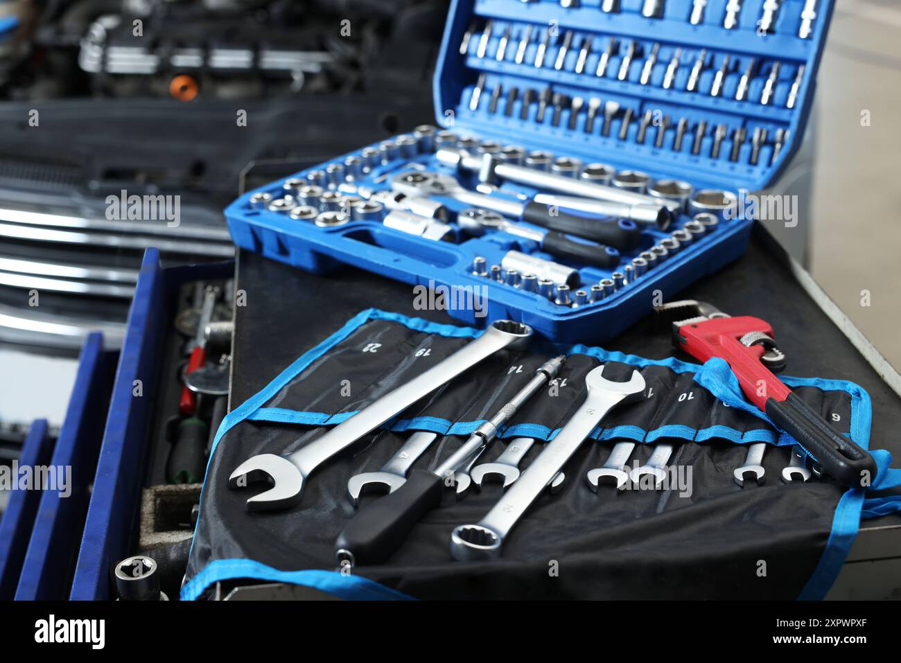Car mechanics tool kit hi-res stock photography and images - Alamy