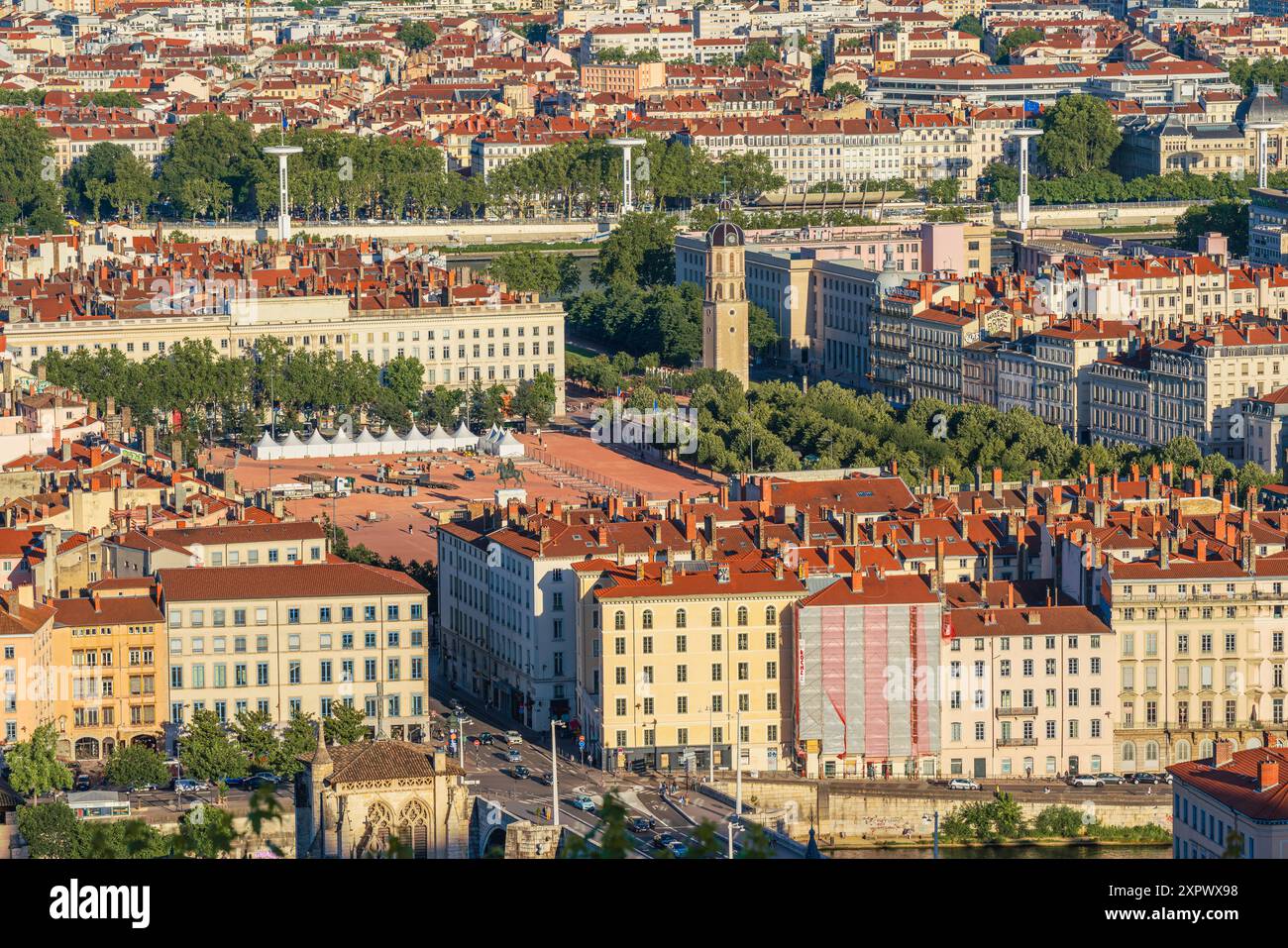 Lyonnaise architecture hi-res stock photography and images - Alamy