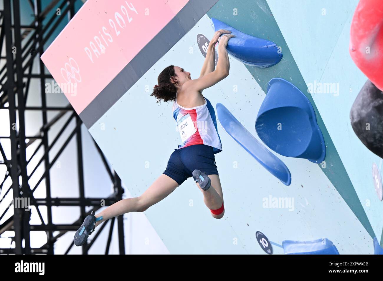 AVEZOU Zelia (FRA), AUGUST 6, 2024 - Sport Climbing : Women's Boulder ...