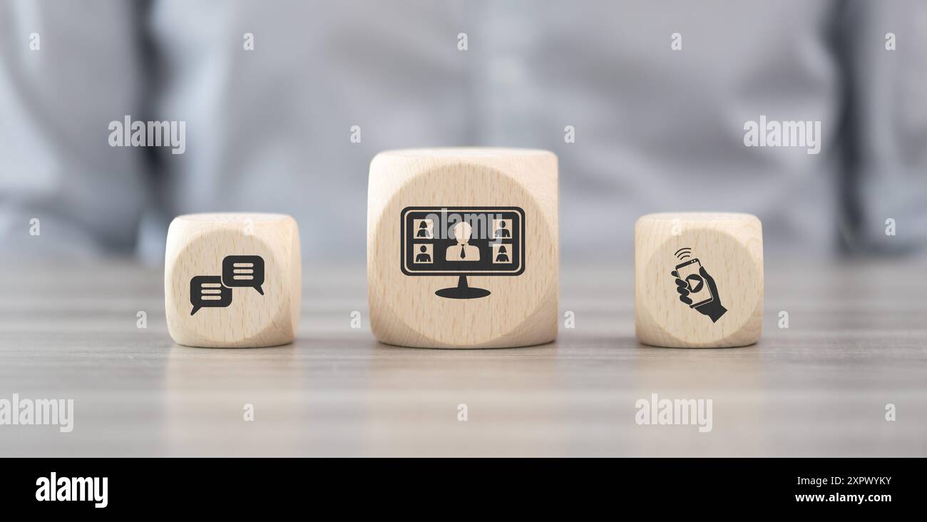 Wooden blocks with symbol of online meeting concept Stock Photo - Alamy