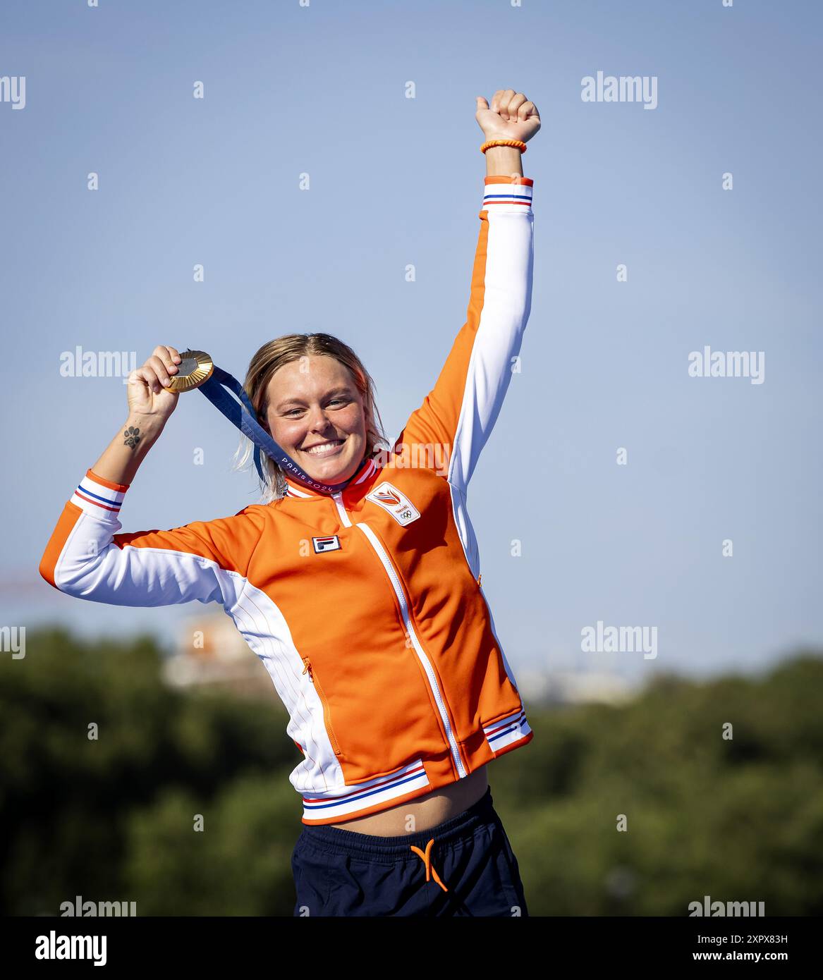 Paris, France. 08th Aug, 2024. PARIS - Sharon van Rouwendaal with her ...