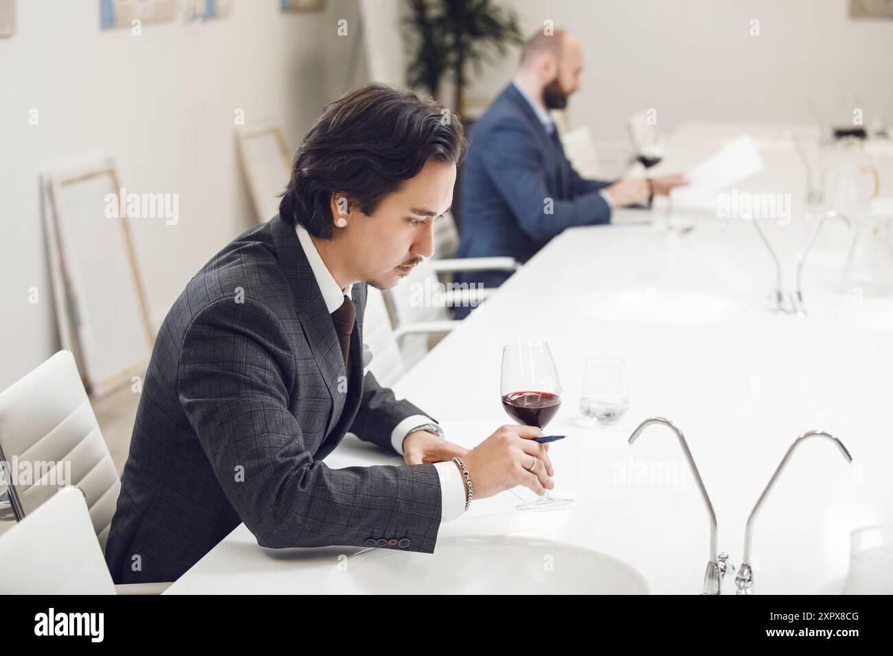 Sommelier certification hi-res stock photography and images - Alamy