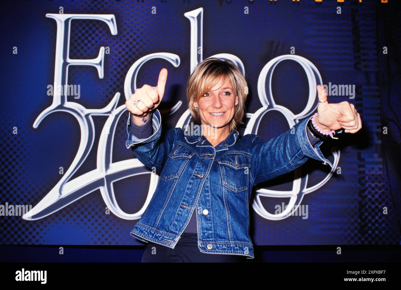 Moderatorin Kim Fisher bei der ECHO Musikpreis Verleihung, Jahr 2000 ...