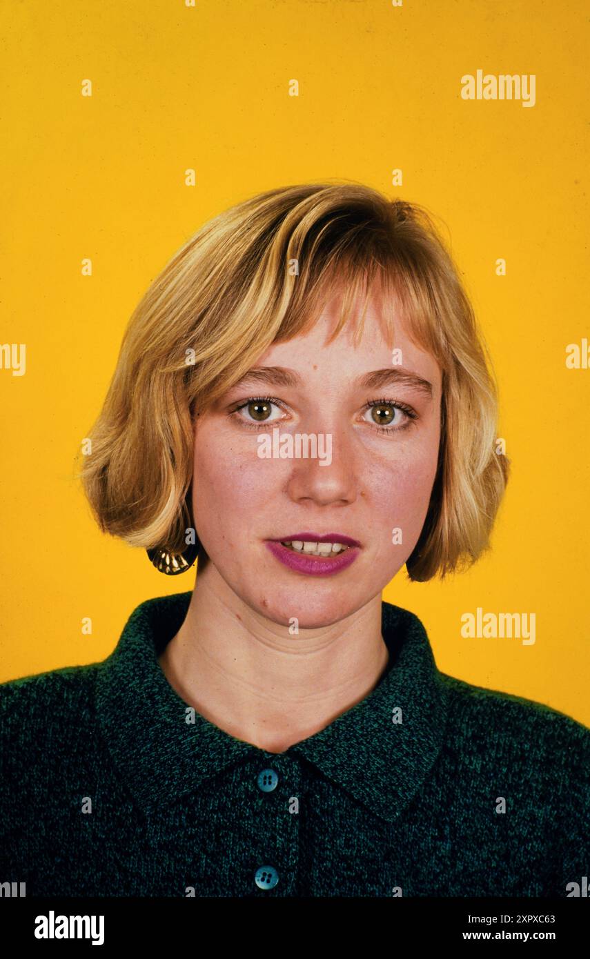 Amelie Fried, deutsche TV Moderatorin, Portrait, circa 1988 Stock Photo ...