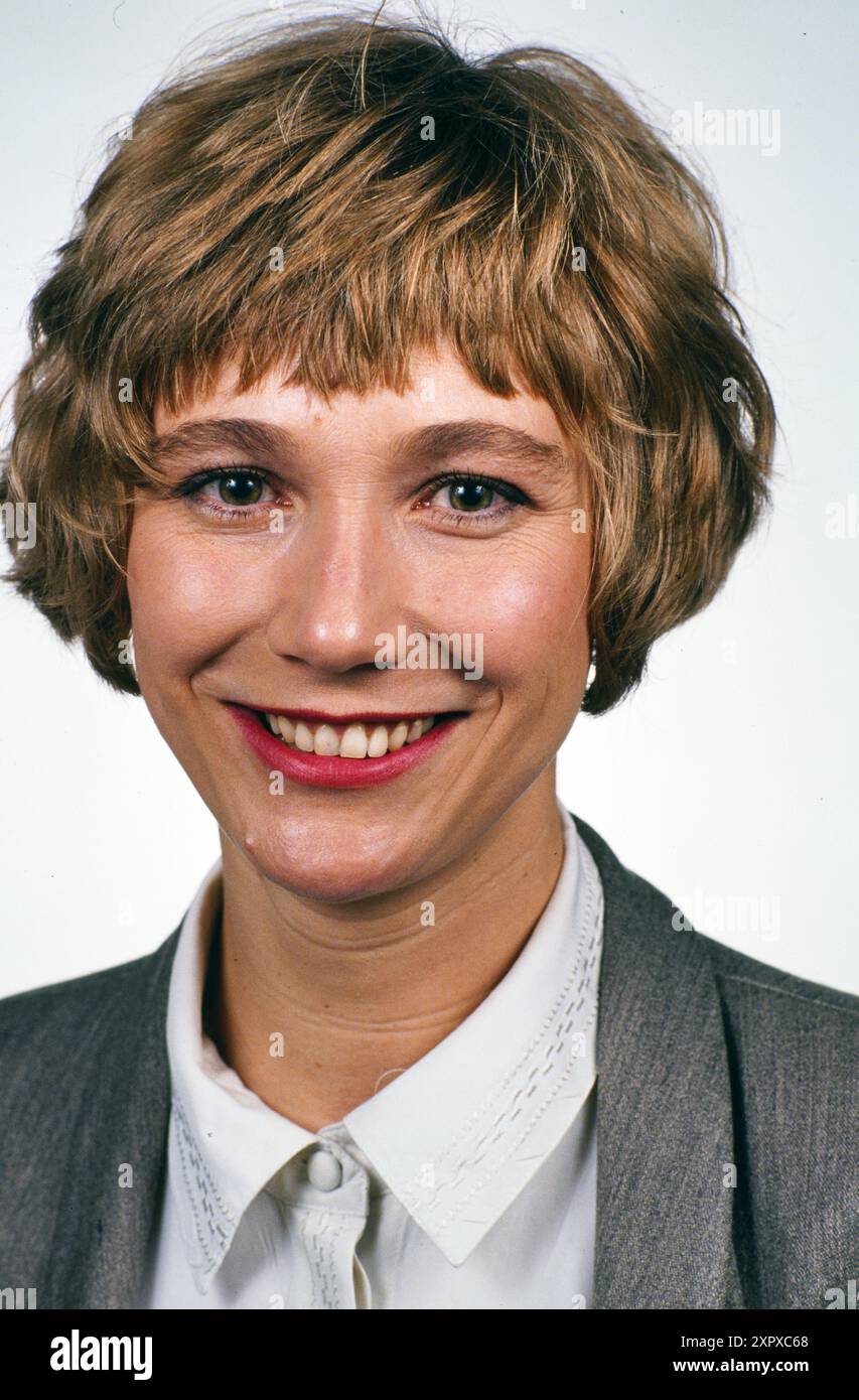 Amelie Fried, deutsche TV Moderatorin, Portrait, circa 1988 Stock Photo ...