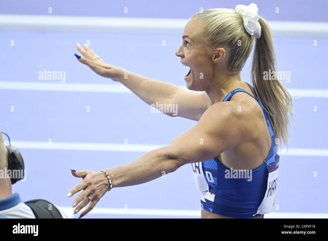 Paris, France. 08th Aug, 2024. Lotta Harala of Finland (L) competes ...