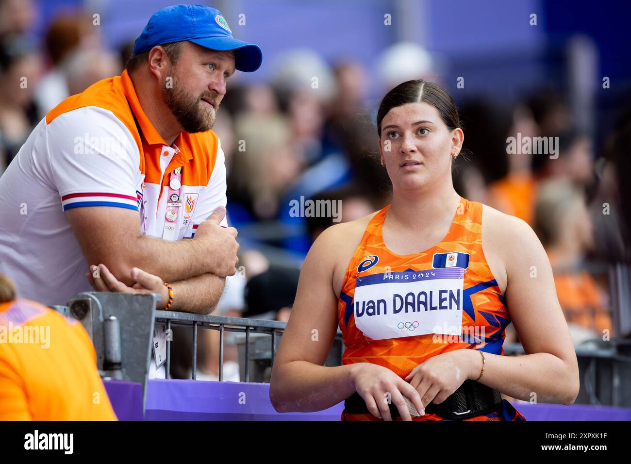 PARIS - Alida van Daalen with her coach during the semi-finals of the ...