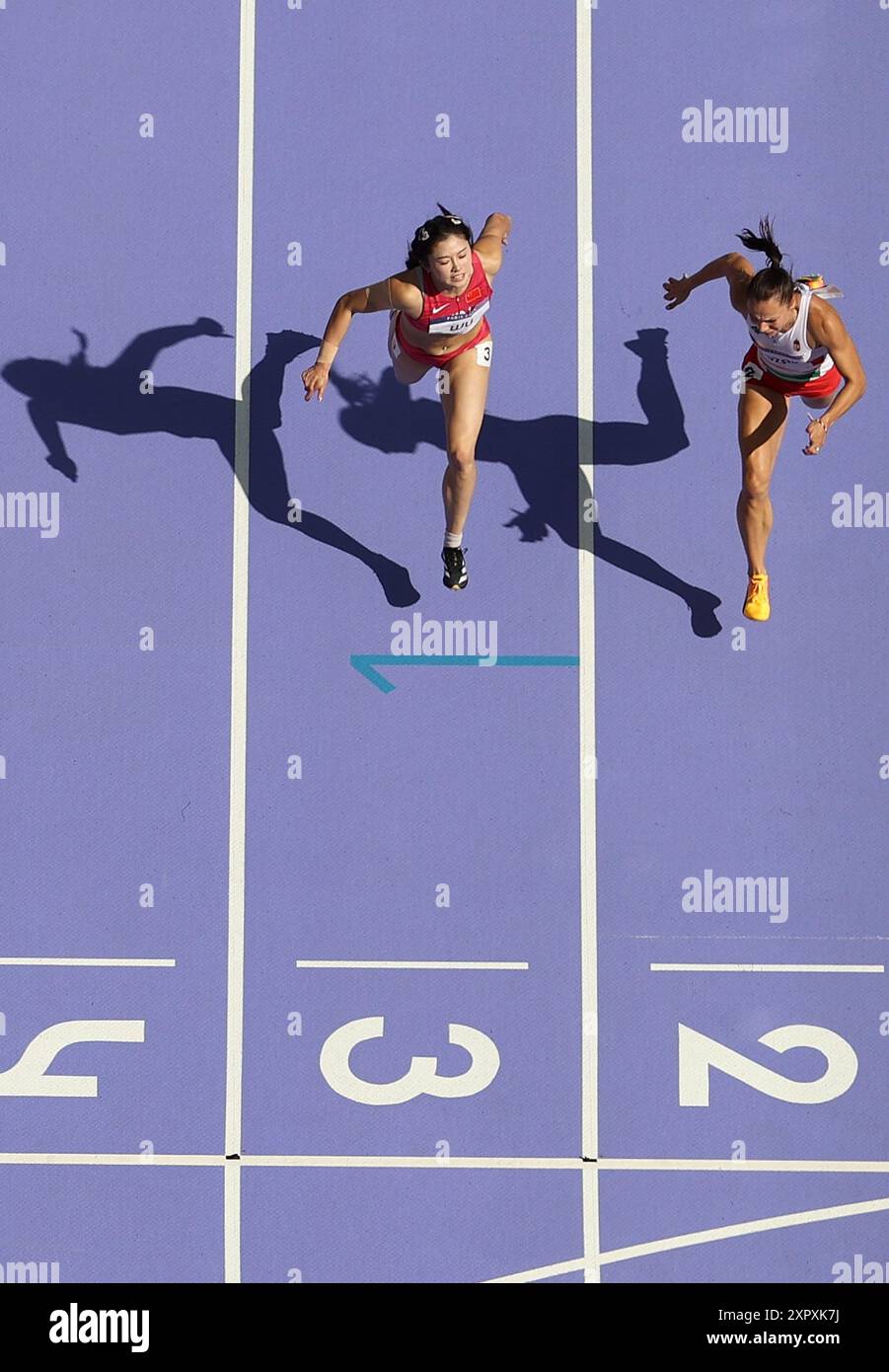 Paris, France. 8th Aug, 2024. Wu Yanni (L) of China competes during the ...