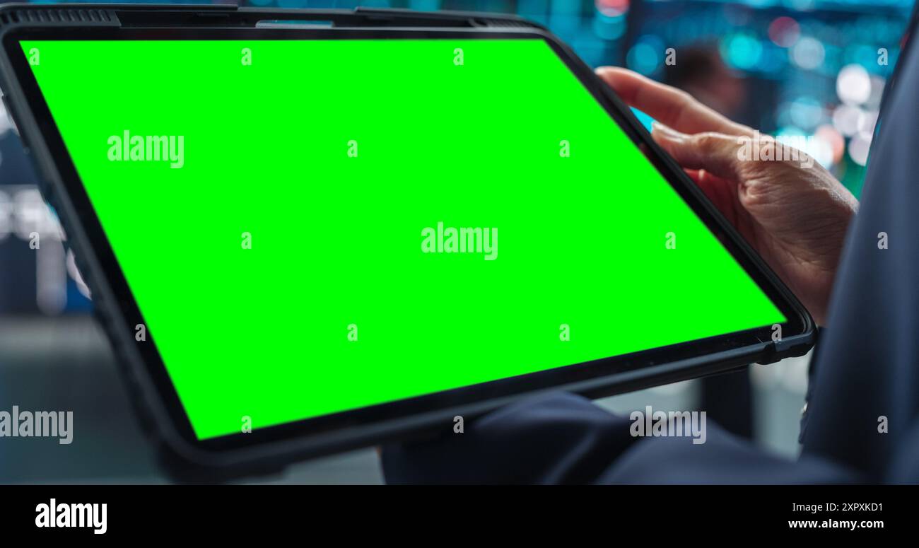 Green mock up screen hi-res stock photography and images - Alamy