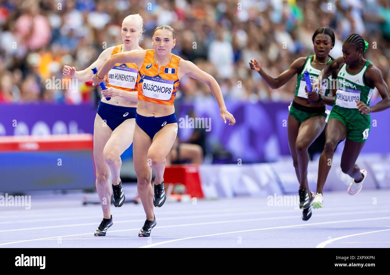 PARIS - Minke Bisschops and Marije van Hunenstijn in action on the ...