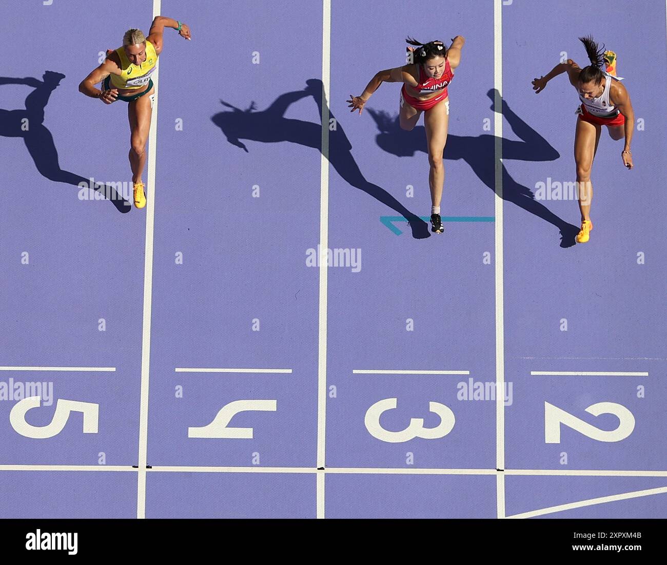 Paris, France. 8th Aug, 2024. Wu Yanni (C) of China competes during the ...