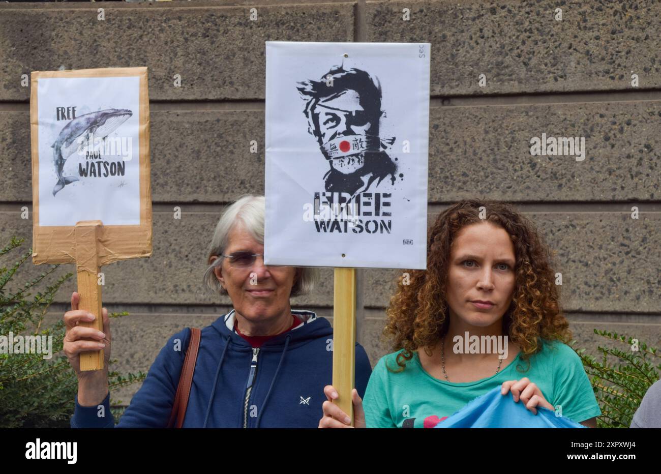Anti whaling activist paul watson hi-res stock photography and images ...