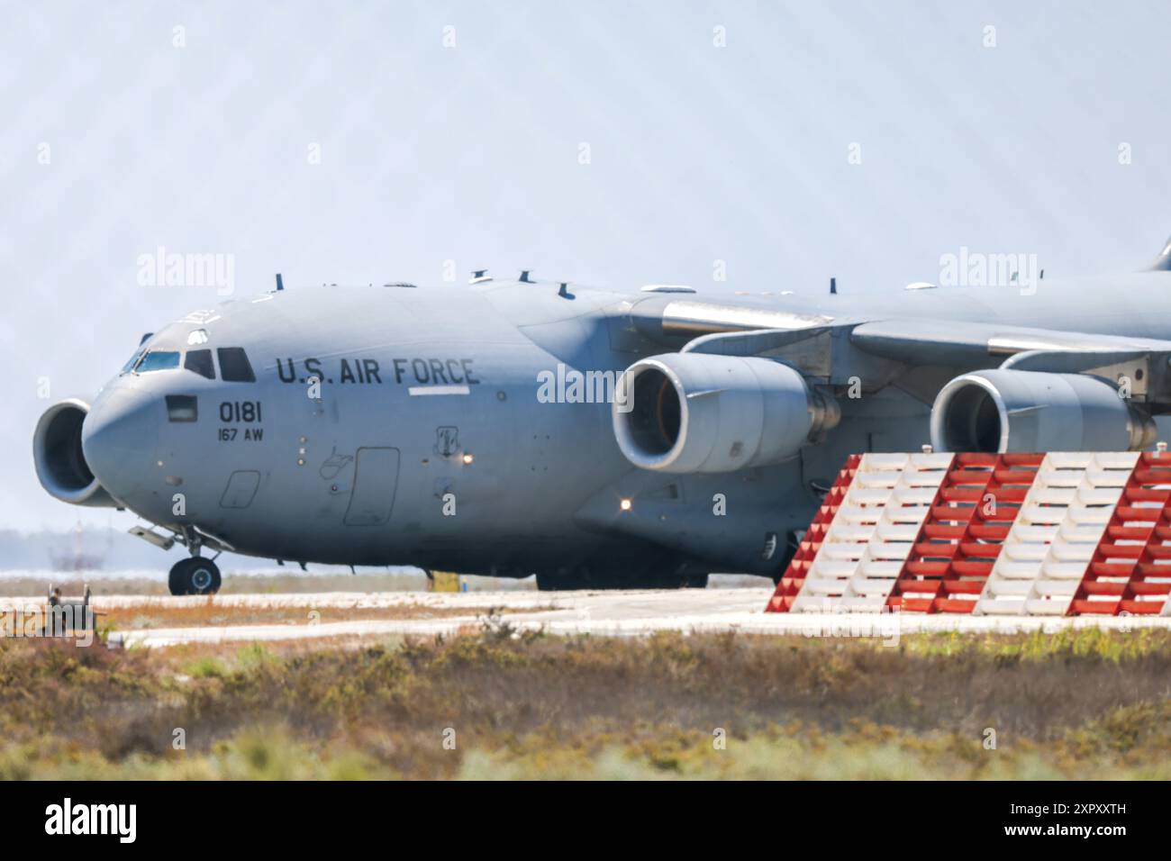 Larnaka, Cyprus. 08th Aug, 2024. A U.S. Air Force plane takes off from ...