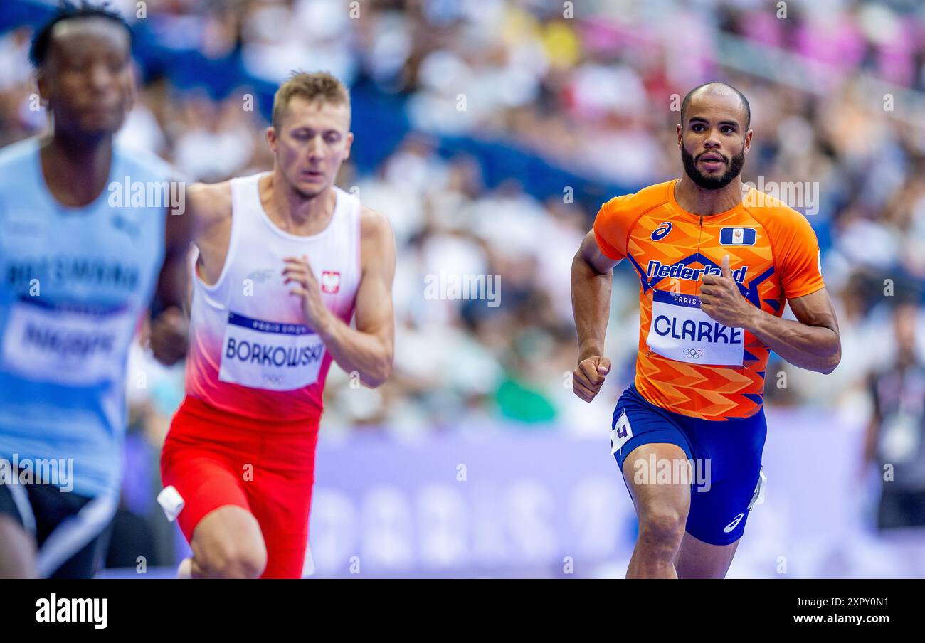 PARIS - Ryan Clarke in action in the repechage of the 800 meters during ...
