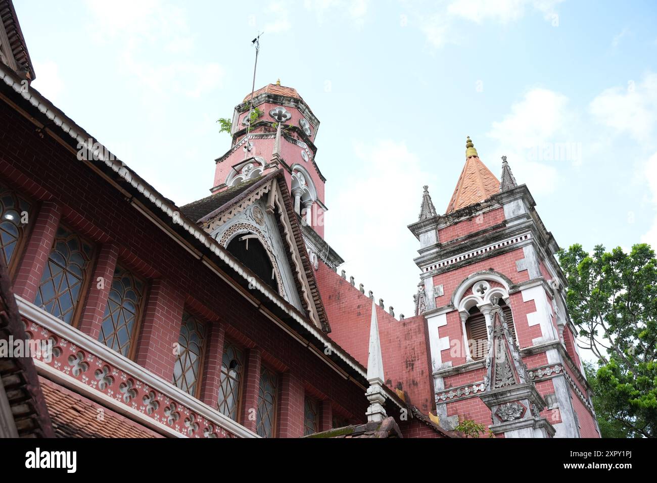 The VJT Hall was built to commemorate the golden jubilee of the ...