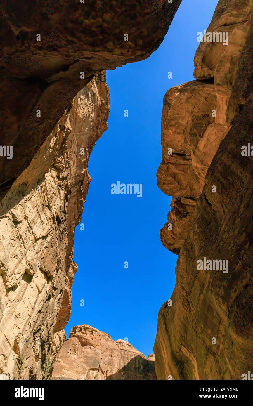 Landscapes in the Wadi Musa desert in Jordan near Petra Stock Photo - Alamy