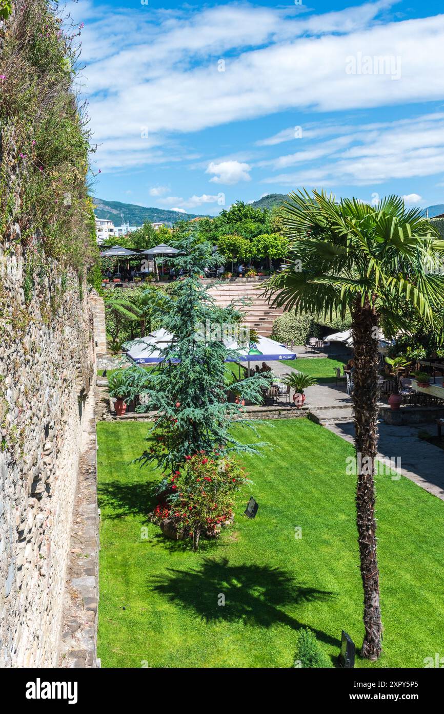 Elbasan Castle (Albanian: Kalaja e Elbasanit) is a 15th-century ...