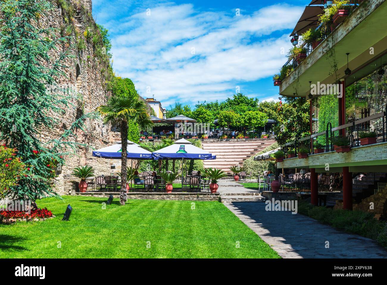 Elbasan Castle (Albanian: Kalaja e Elbasanit) is a 15th-century ...