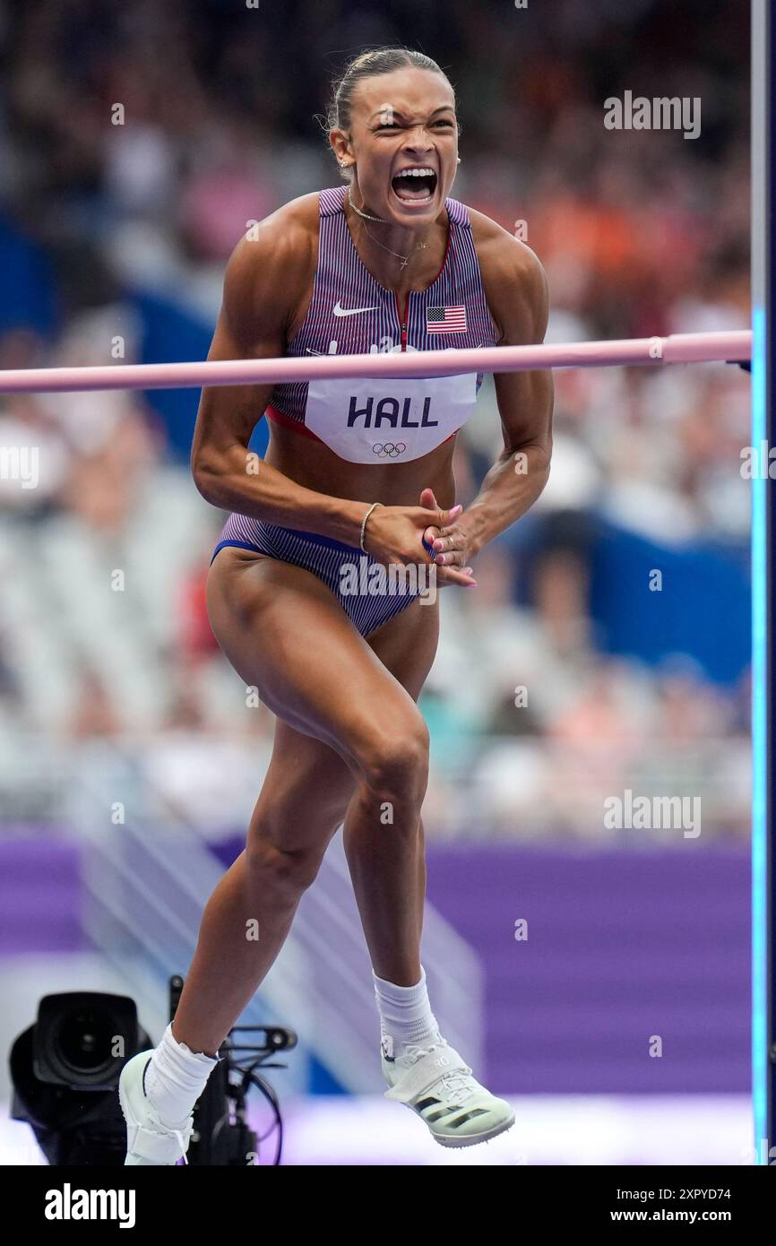 Paris, France. 08th Aug, 2024. Anna Hall of Team USA reacts after ...