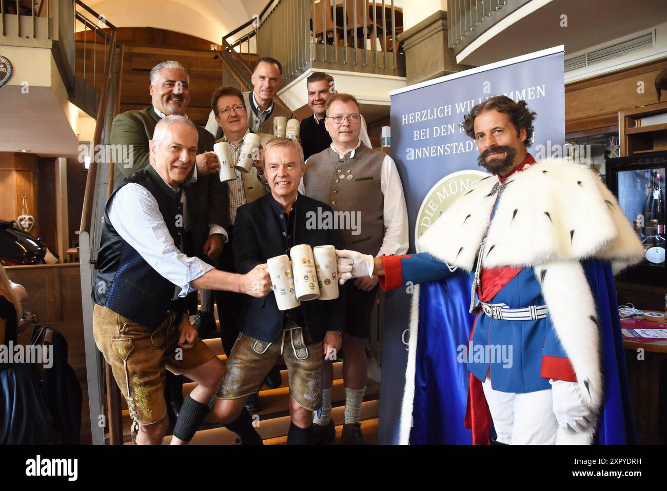 Dr Michael Moeller Hofbraeu Vorstand Oliver Wendel Wirt Gregor Lemke ...