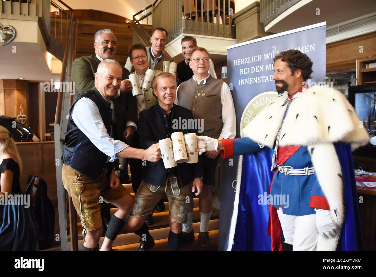 Dr Michael Moeller Hofbraeu Vorstand Oliver Wendel Wirt Gregor Lemke ...