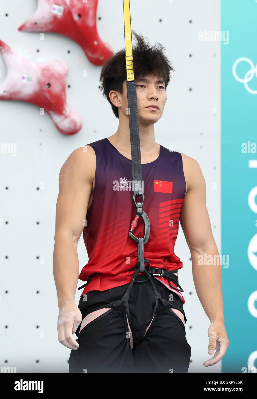 Le Bourget, France. 8th Aug, 2024. Wu Peng of China reacts before the ...