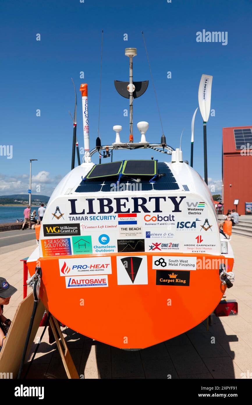 R45 boat hi-res stock photography and images - Alamy