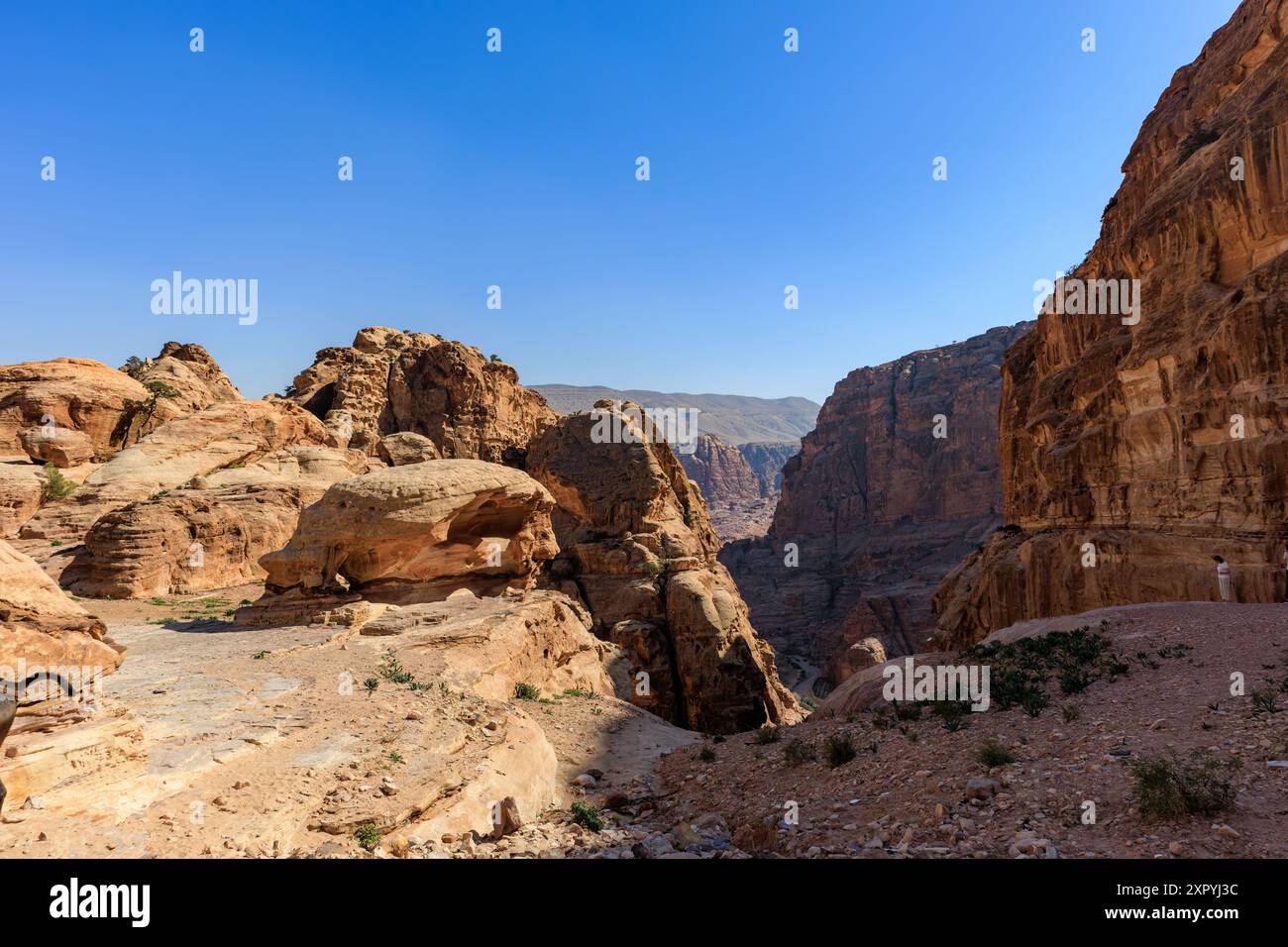 Landscapes in the Wadi Musa desert in Jordan near Petra Stock Photo - Alamy
