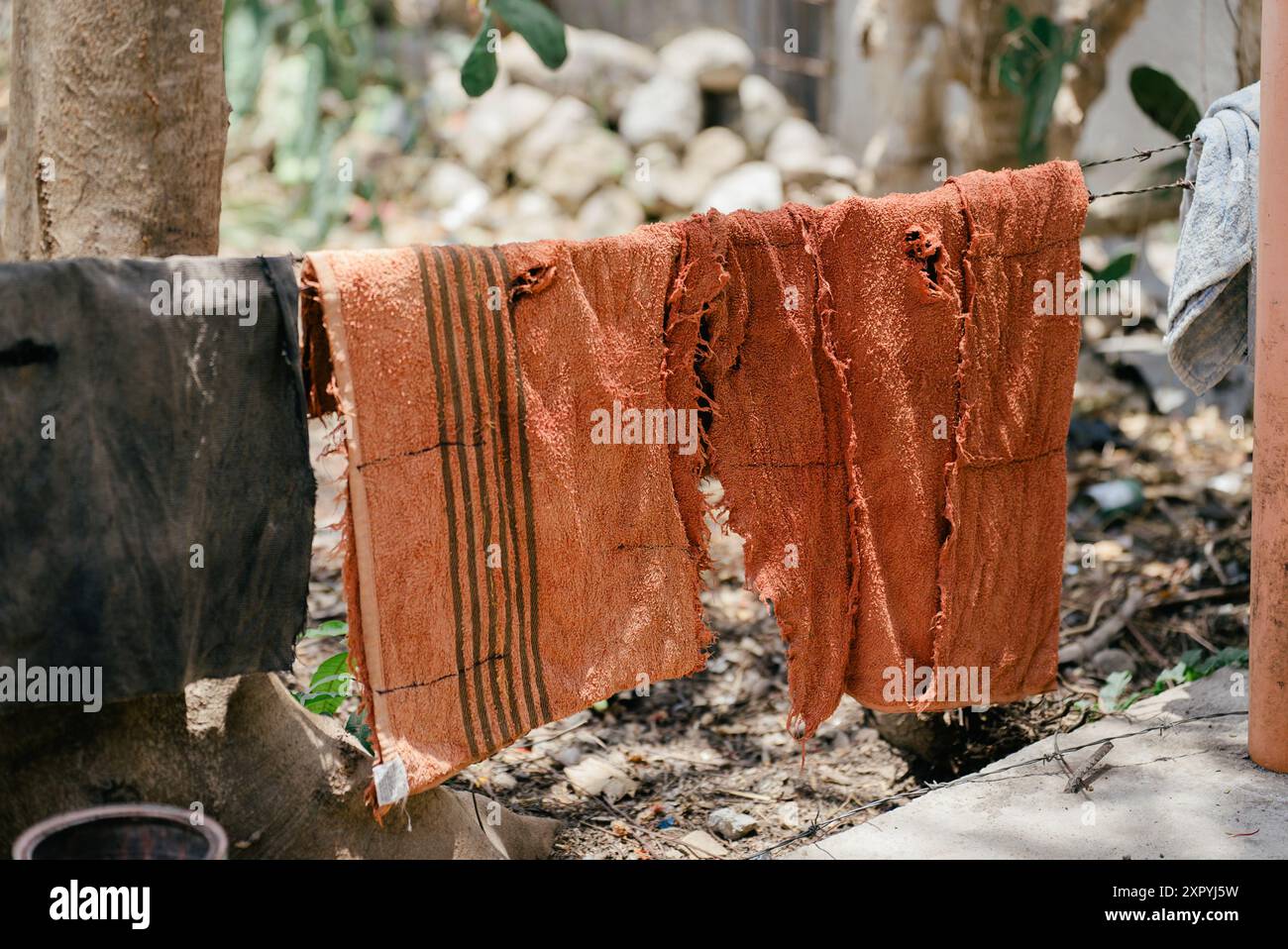 Drying rags hi-res stock photography and images - Alamy