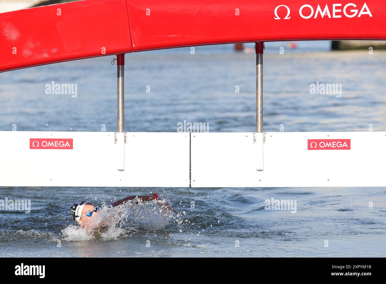 Paris, France. 8th Aug, 2024. Sharon van Rouwendaal of the Netherlands ...