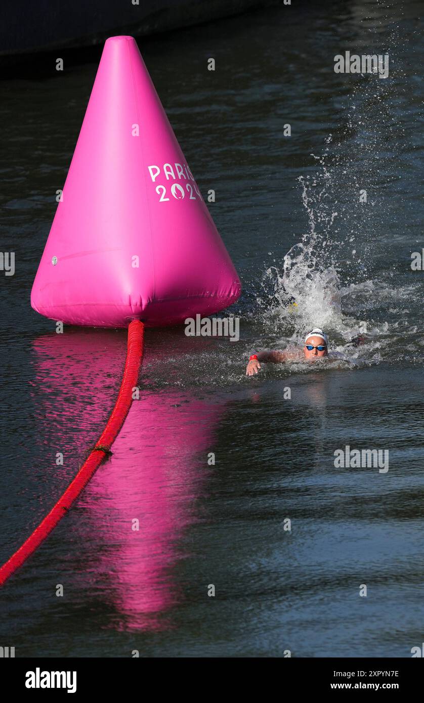 Paris, France. 8th Aug, 2024. Sharon van Rouwendaal of the Netherlands ...
