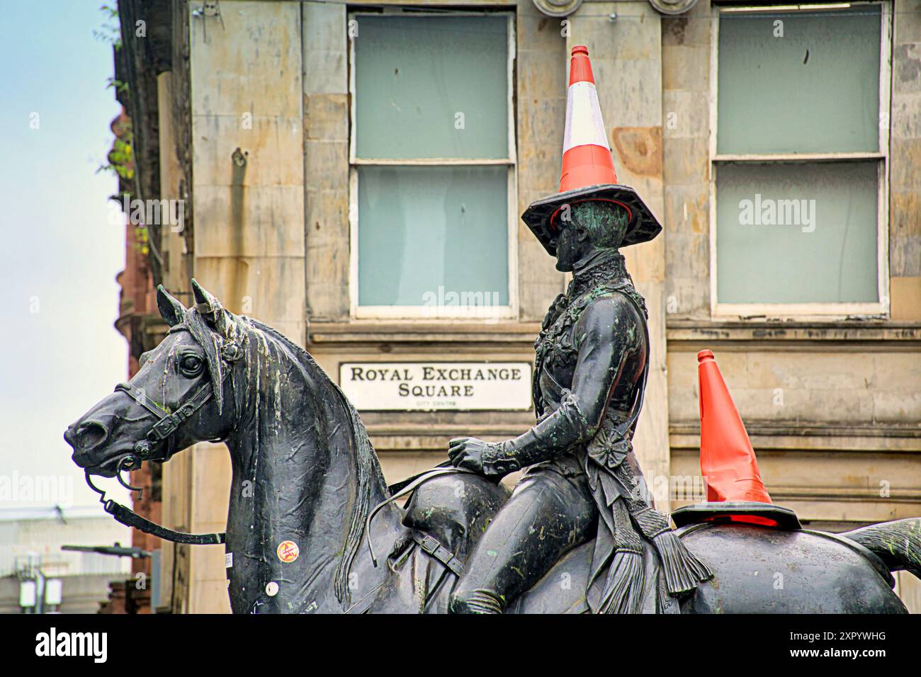 Glasgow, Scotland, UK. 8th August, 2024. UK Weather: Dry day as locals ...