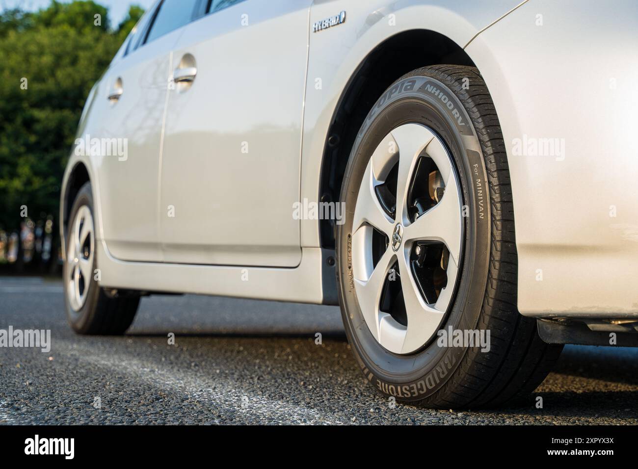 Car Photography Silver Toyota Prius Stock Photo - Alamy