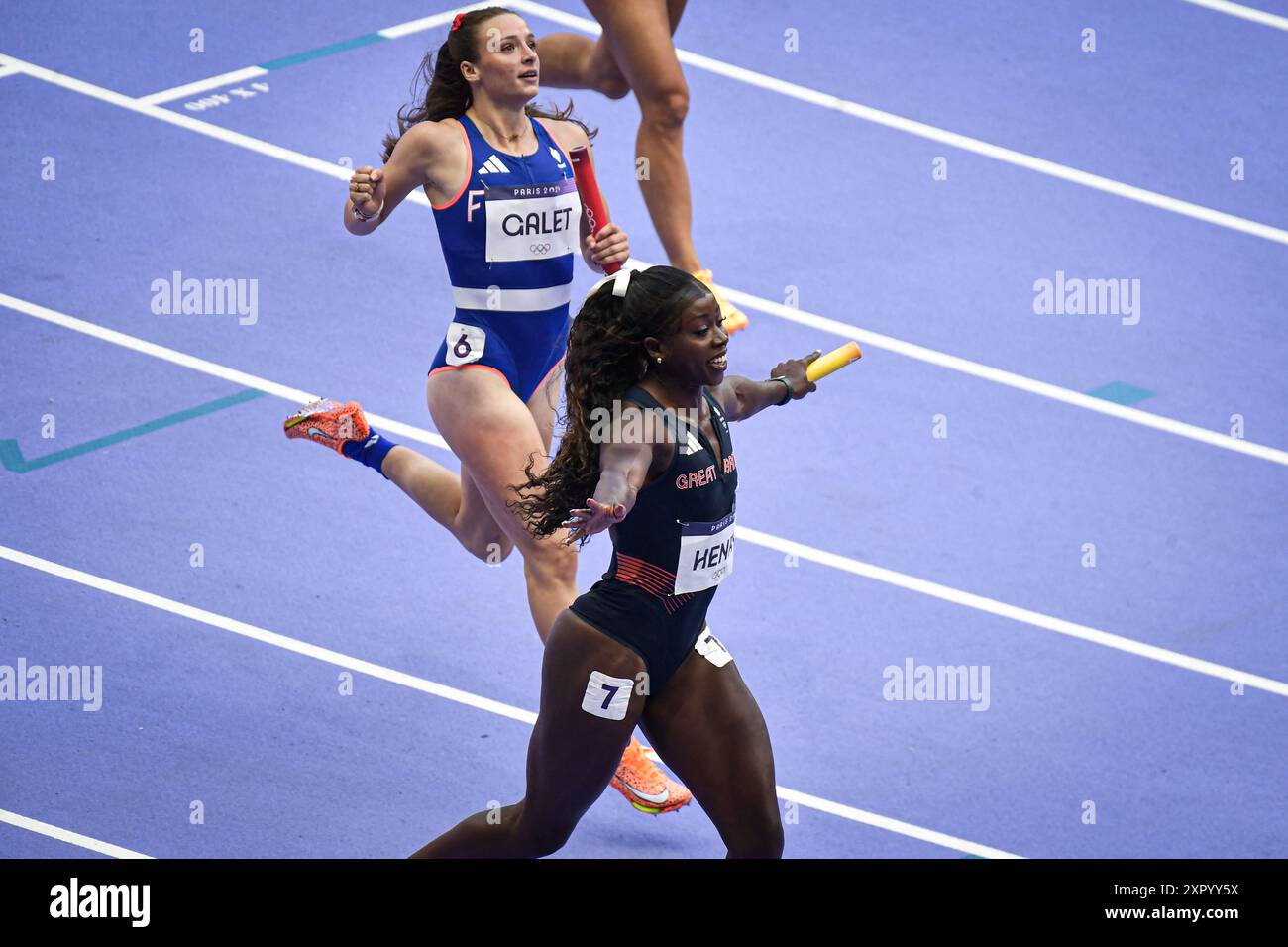 Paris, France. 08th Aug, 2024. Desiree Henry reacts next to Chloe Galet ...