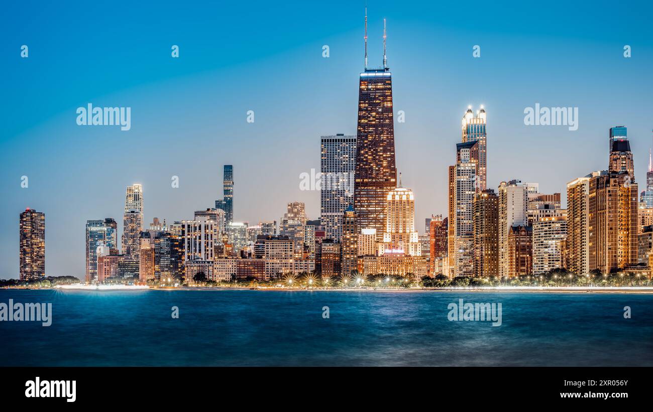 the skyline of chicago during the blue hour Stock Photo - Alamy