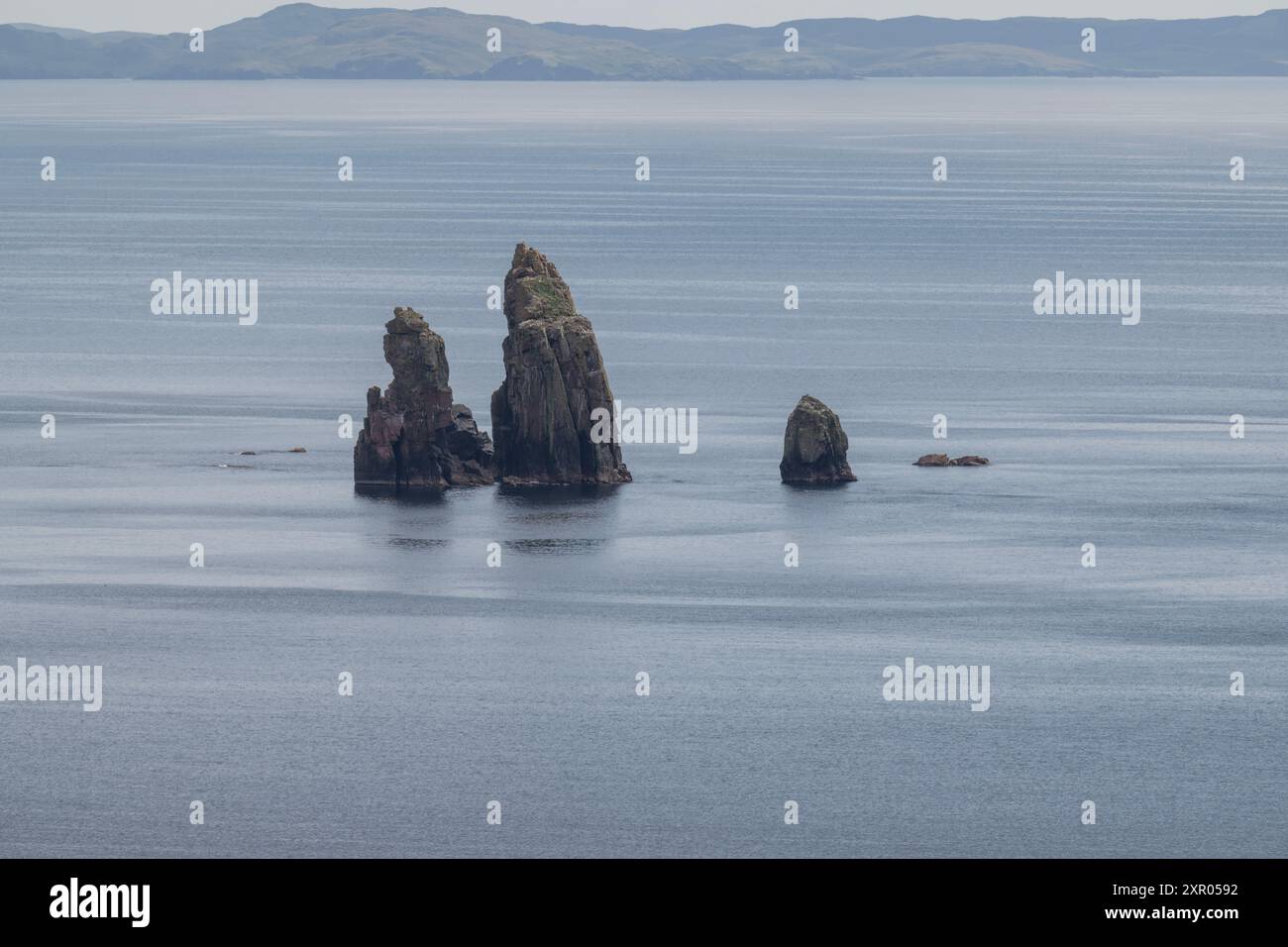 View of the Drongs, a sharp rocky reef, Braewick, Shetland Stock Photo ...