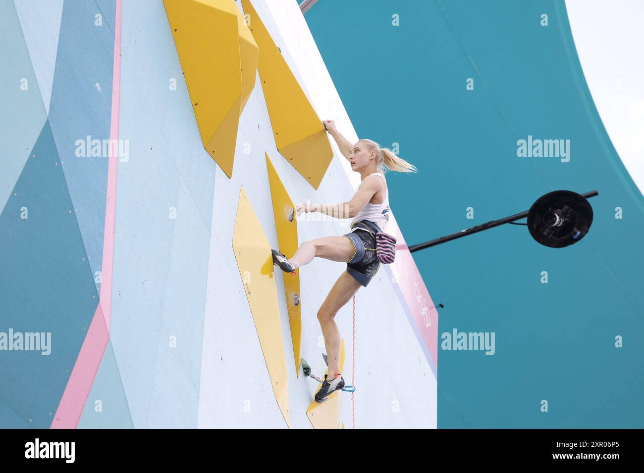 GARNBRET Janja of Solvenia Climbing, Women's Boulder & Lead, Semifinal ...